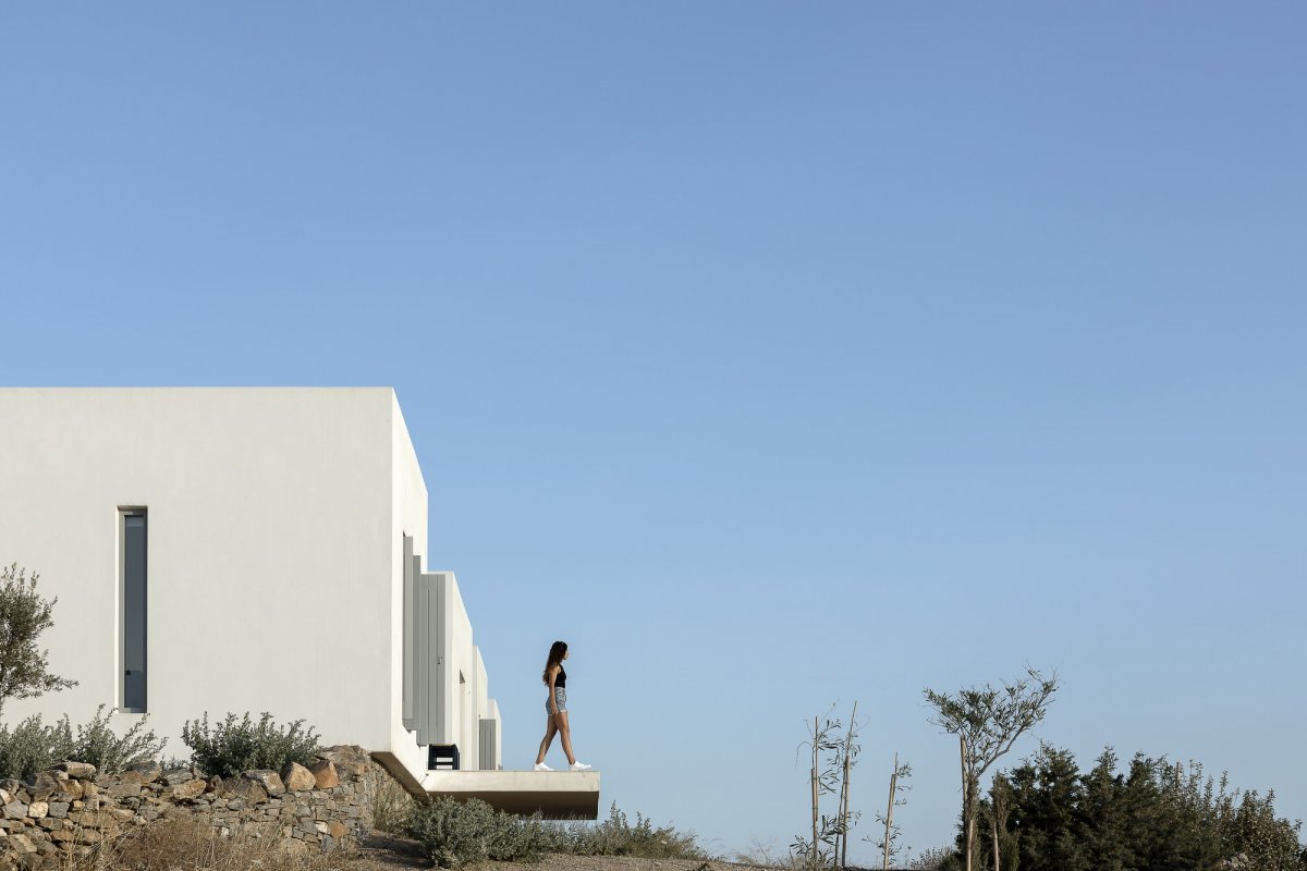 YinjiSpace - React Architects x Louria Summer House